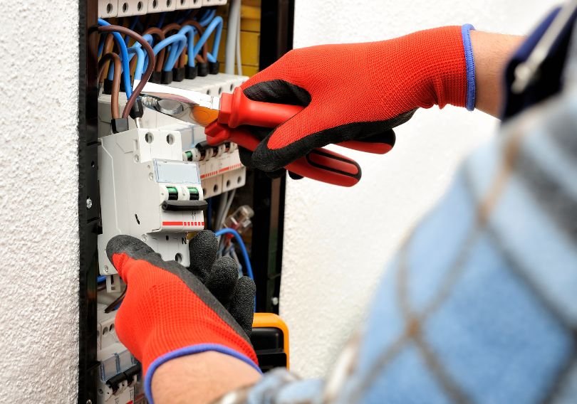 Expert Electrical Panel Replacement Services - (657) 888-0538